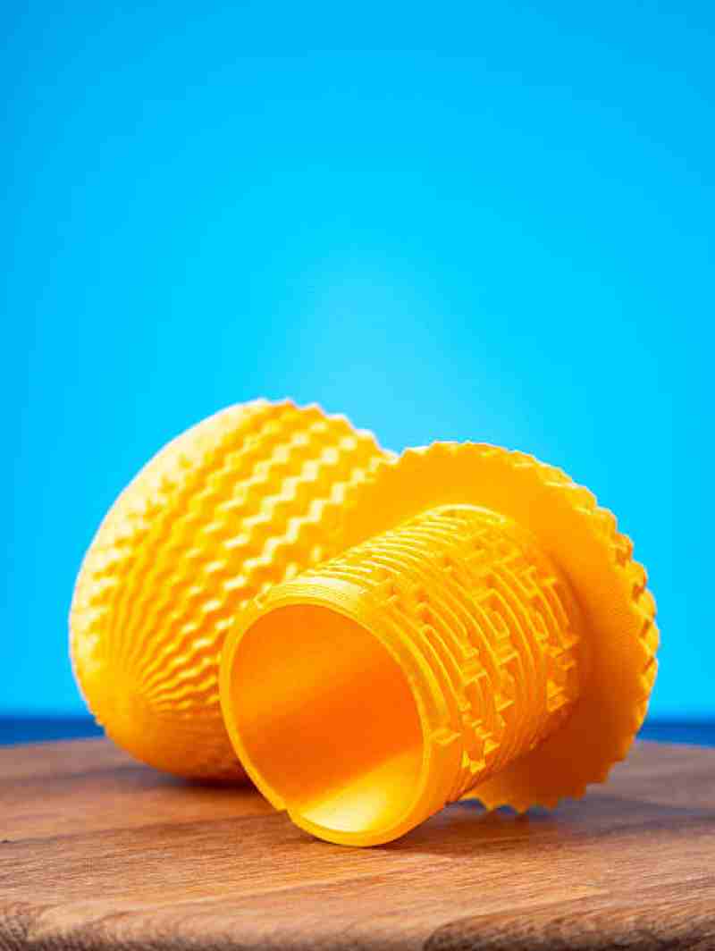 What Makes a Kinetic Toy So Appealing for All Ages?